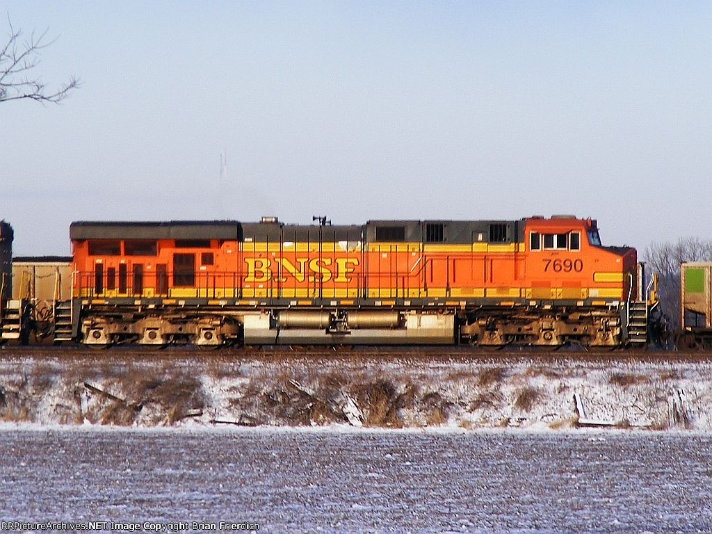 BNSF 7690